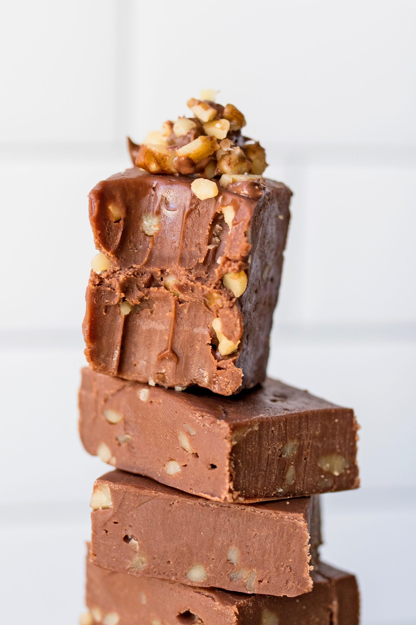 Easy 5 Ingredient Nutty Nutella Fudge - The Super Mom Life