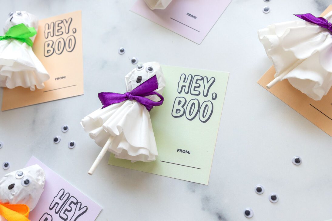 Ghost Lollipop and Hey, Boo Free Printable - The Super Mom Life