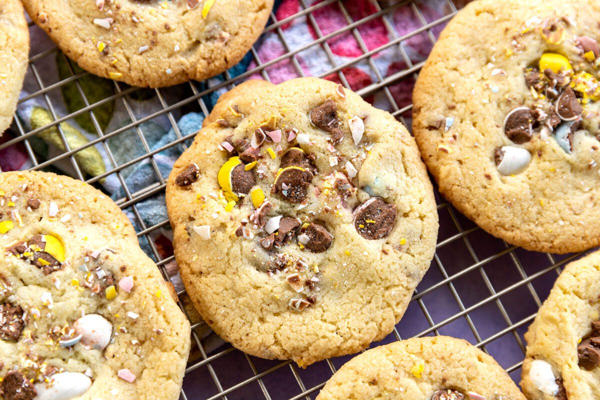Easy Easter Cookies - The Super Mom Life
