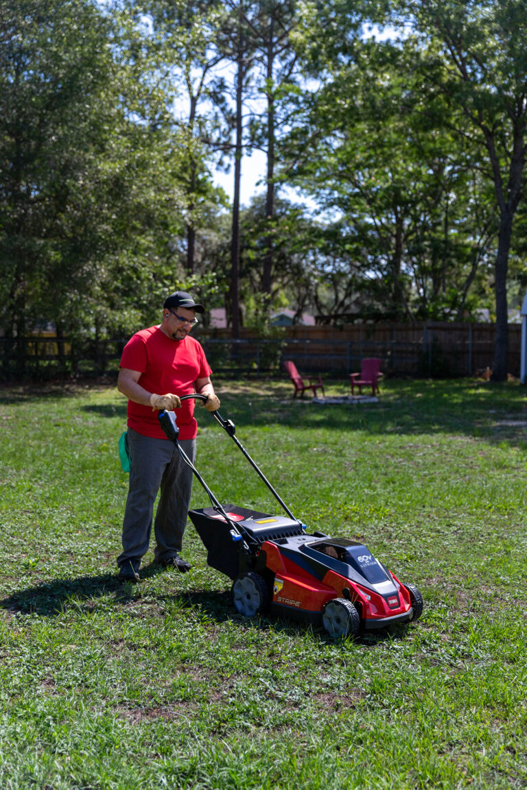 Enter the Toro Summer of Stripes Giveaway - The Super Mom Life